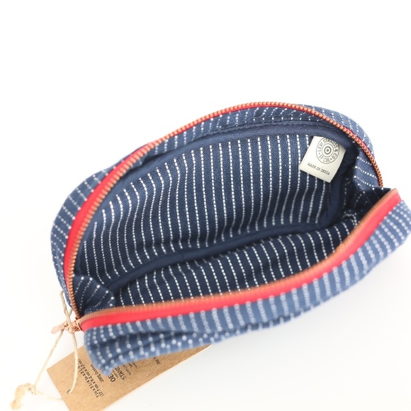Levi's | Office | Set Of 2 Levis Striped Blue Fabric Zipper Pencil ...